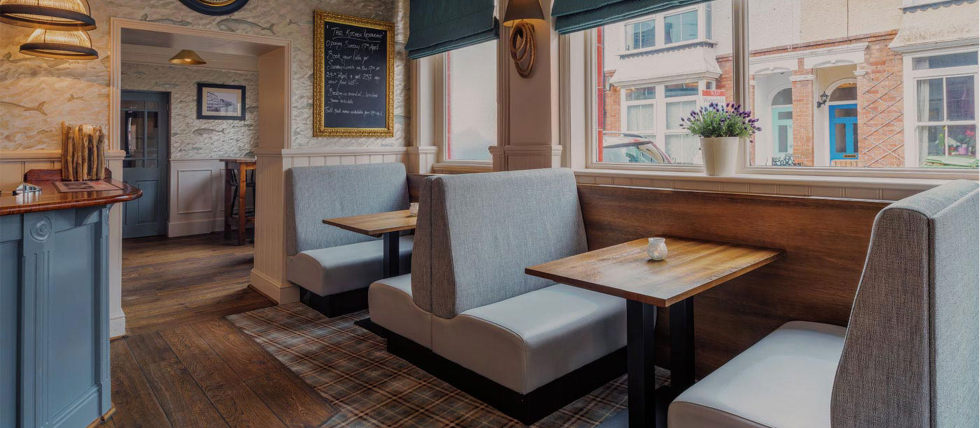Bar & Pub Seating | Modular Bar & Pub Seating | Modular Seating
